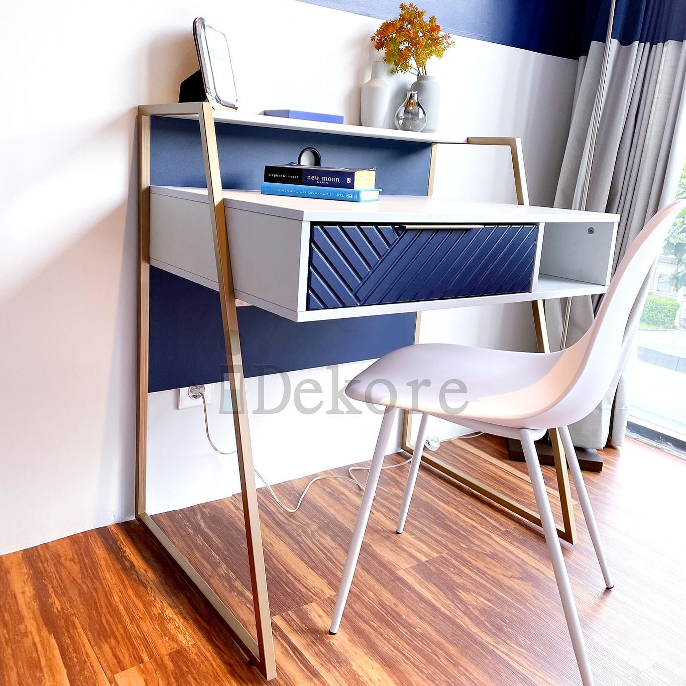 Nolan Desk - Cool Grey - iDekore