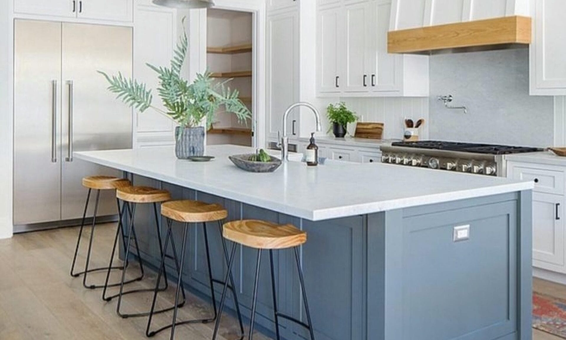 7 Inspirasi Dapur Cantik dengan Sentuhan Warna Biru - iDekore